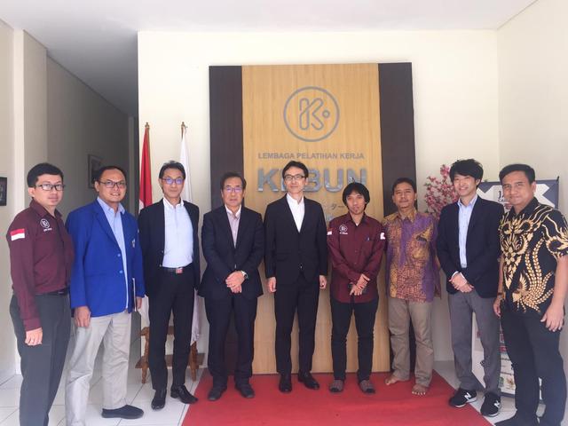 LPK KEBUN - Training and Career Development Center